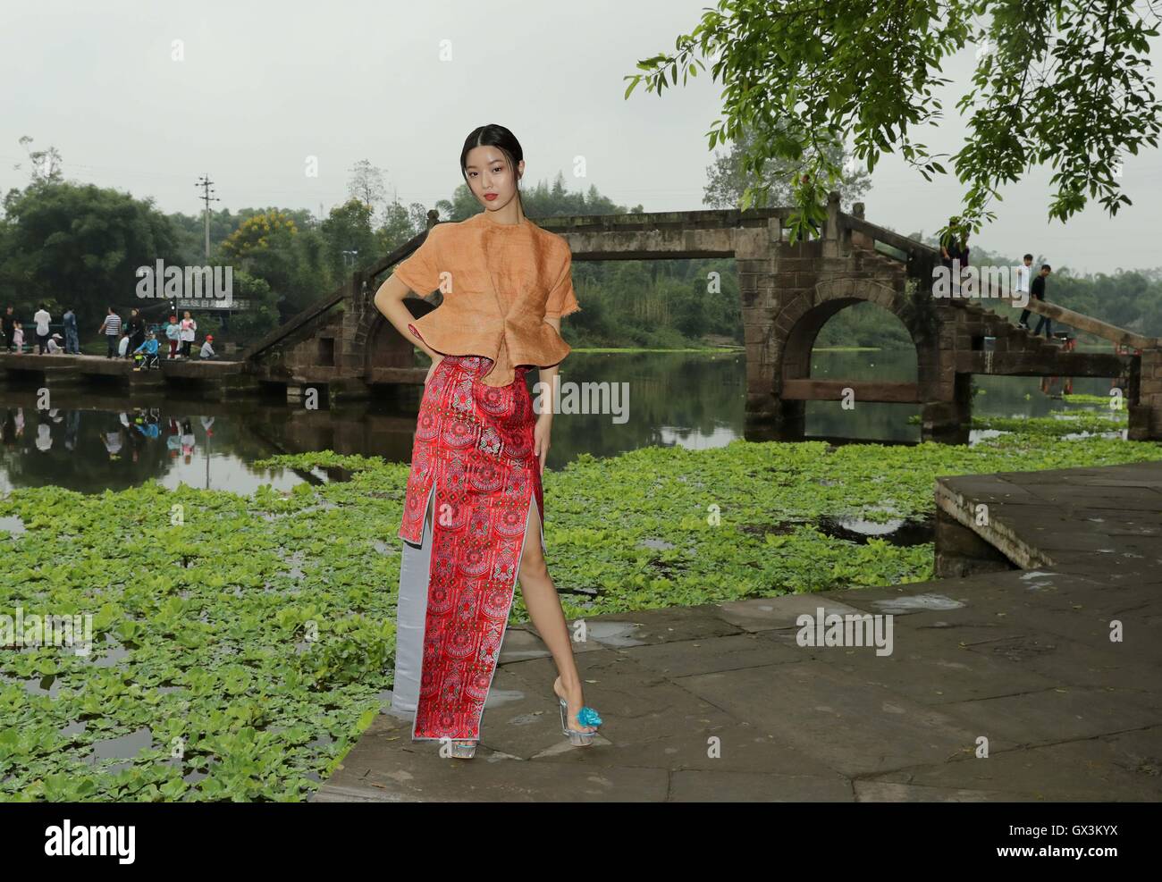 Chongqing, China's Chongqing. 15th Sep, 2016. A model poses for photos ...