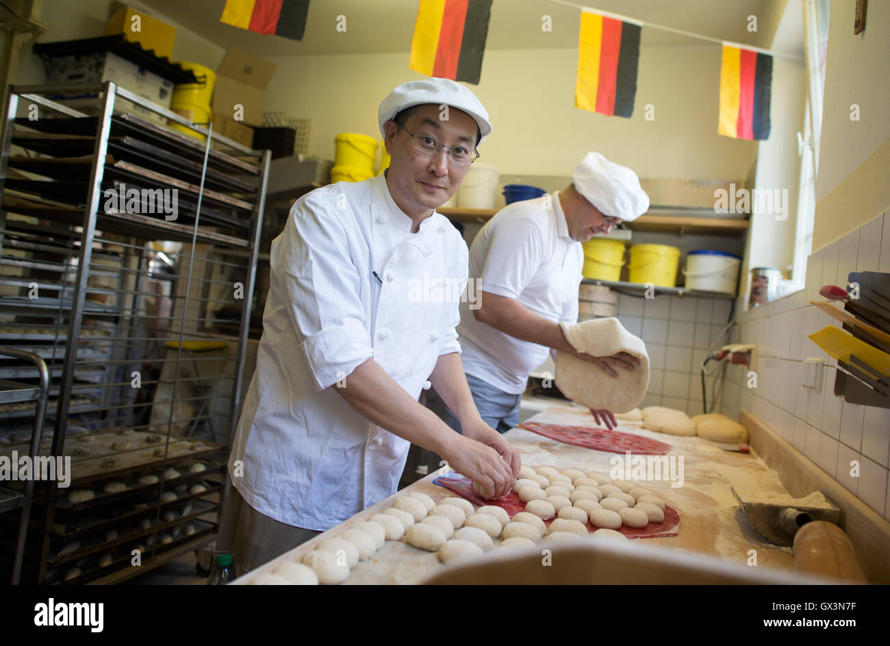 Dresden-Hellerau, Germany. 14th Sep, 2016. Japanese baker Yasuteru ...