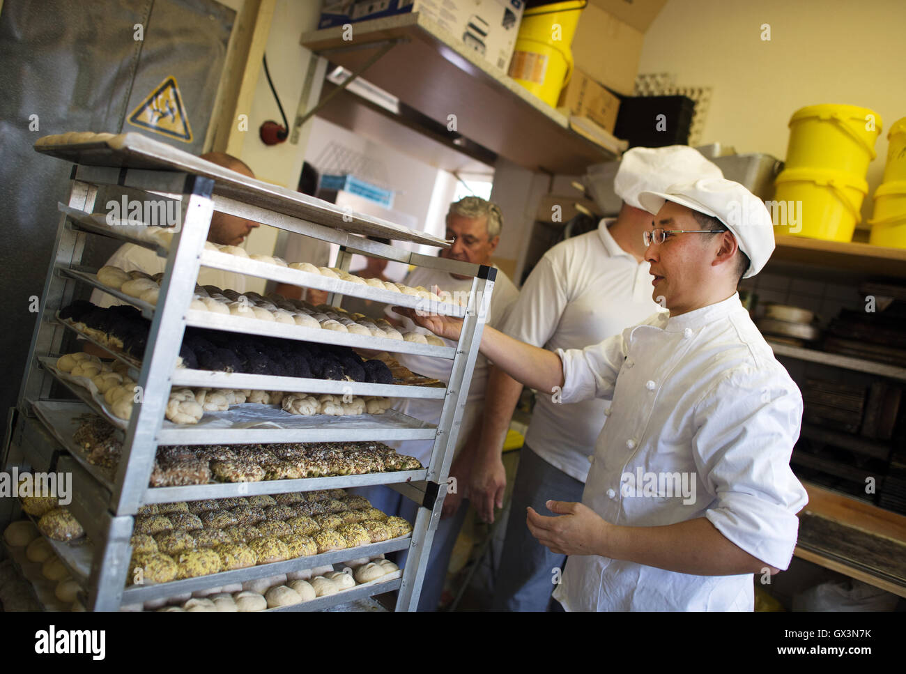 Dresden-Hellerau, Germany. 14th Sep, 2016. Japanese baker Yasuteru ...