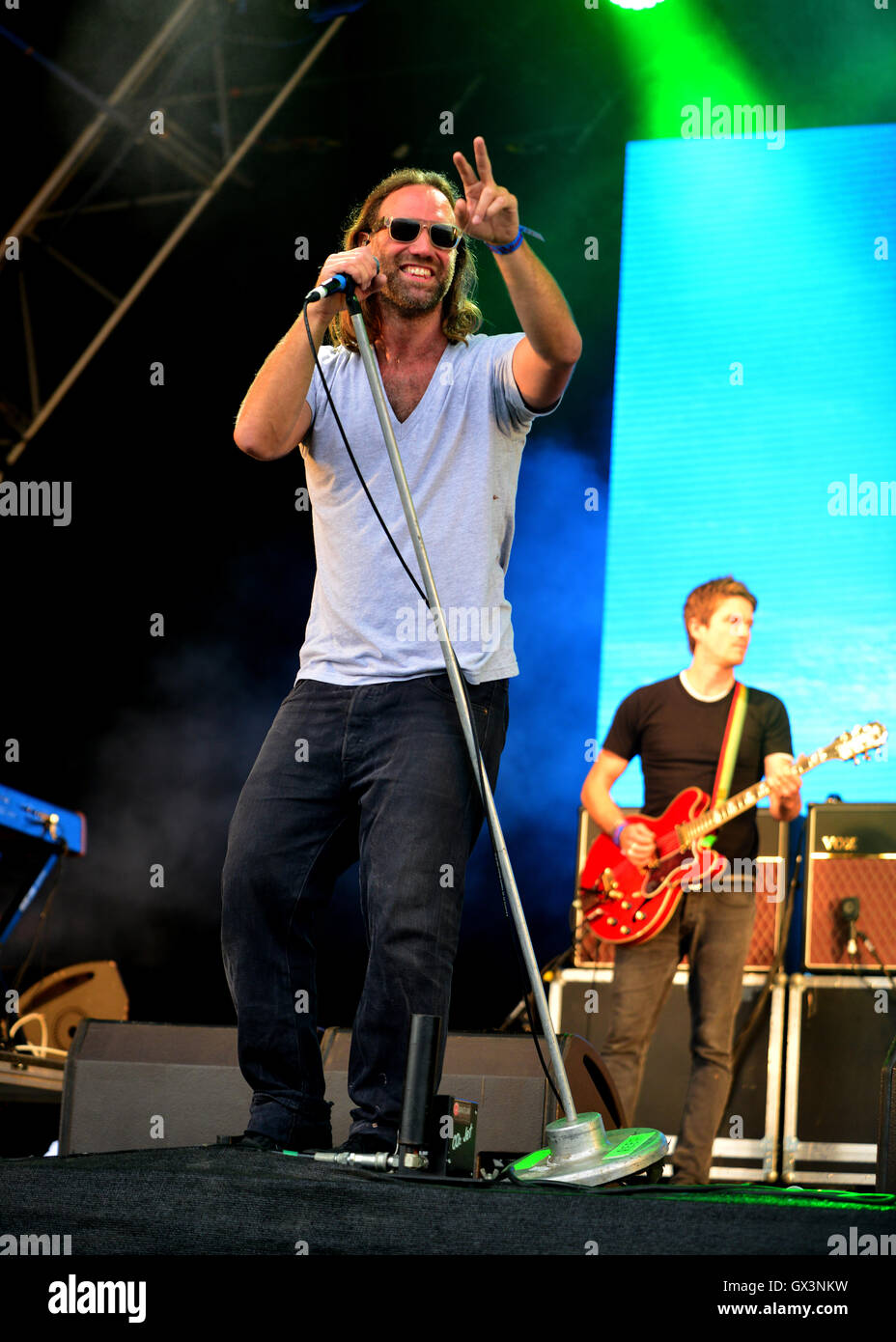 Reef at The Big Feastival at Alex James' Farm August, 2016 in Kingham ...