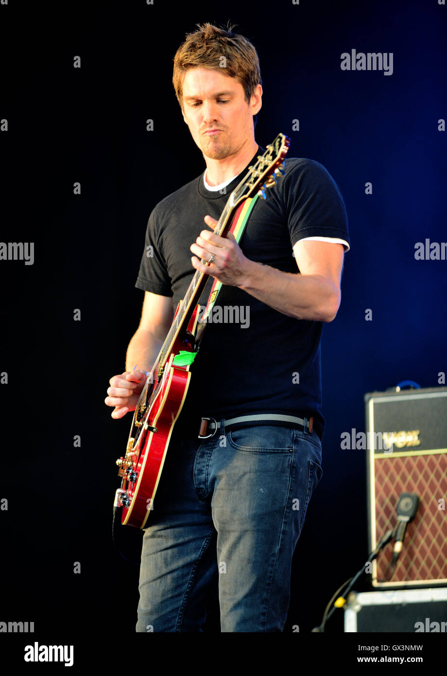 Reef at The Big Feastival at Alex James' Farm August, 2016 in Kingham ...