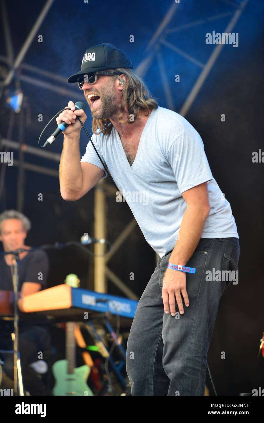 Reef at The Big Feastival at Alex James' Farm August, 2016 in Kingham ...