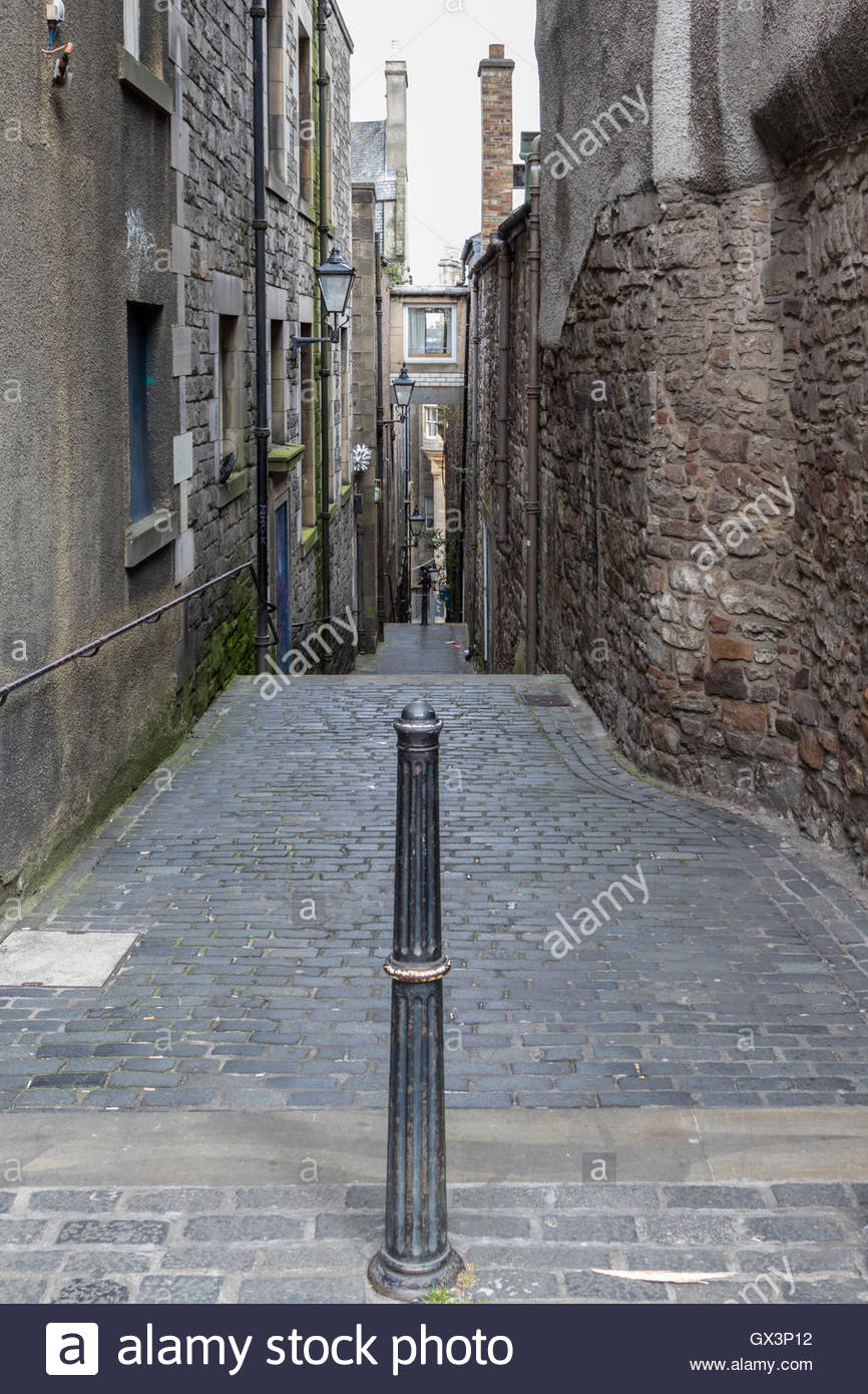 Edinburgh Closes High Resolution Stock Photography and Images - Alamy