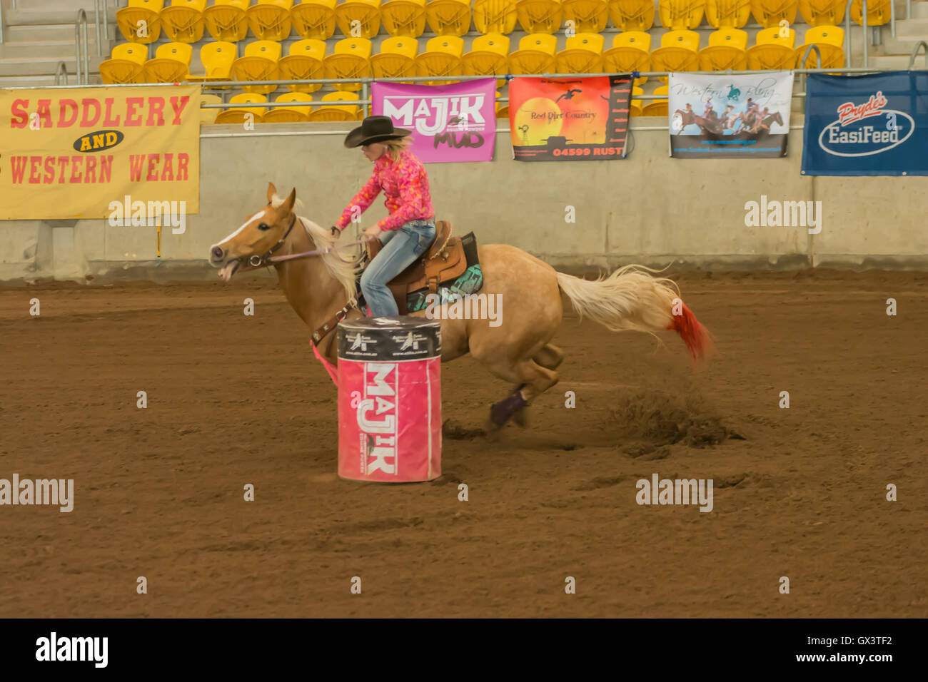 Barrel racing hi-res stock photography and images - Alamy