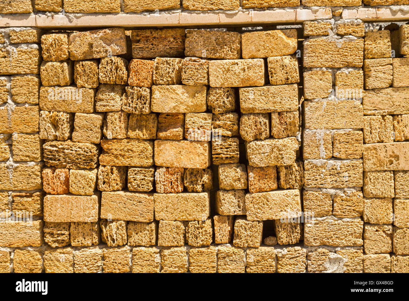 Natural material for the construction of coquina Stock Photo - Alamy