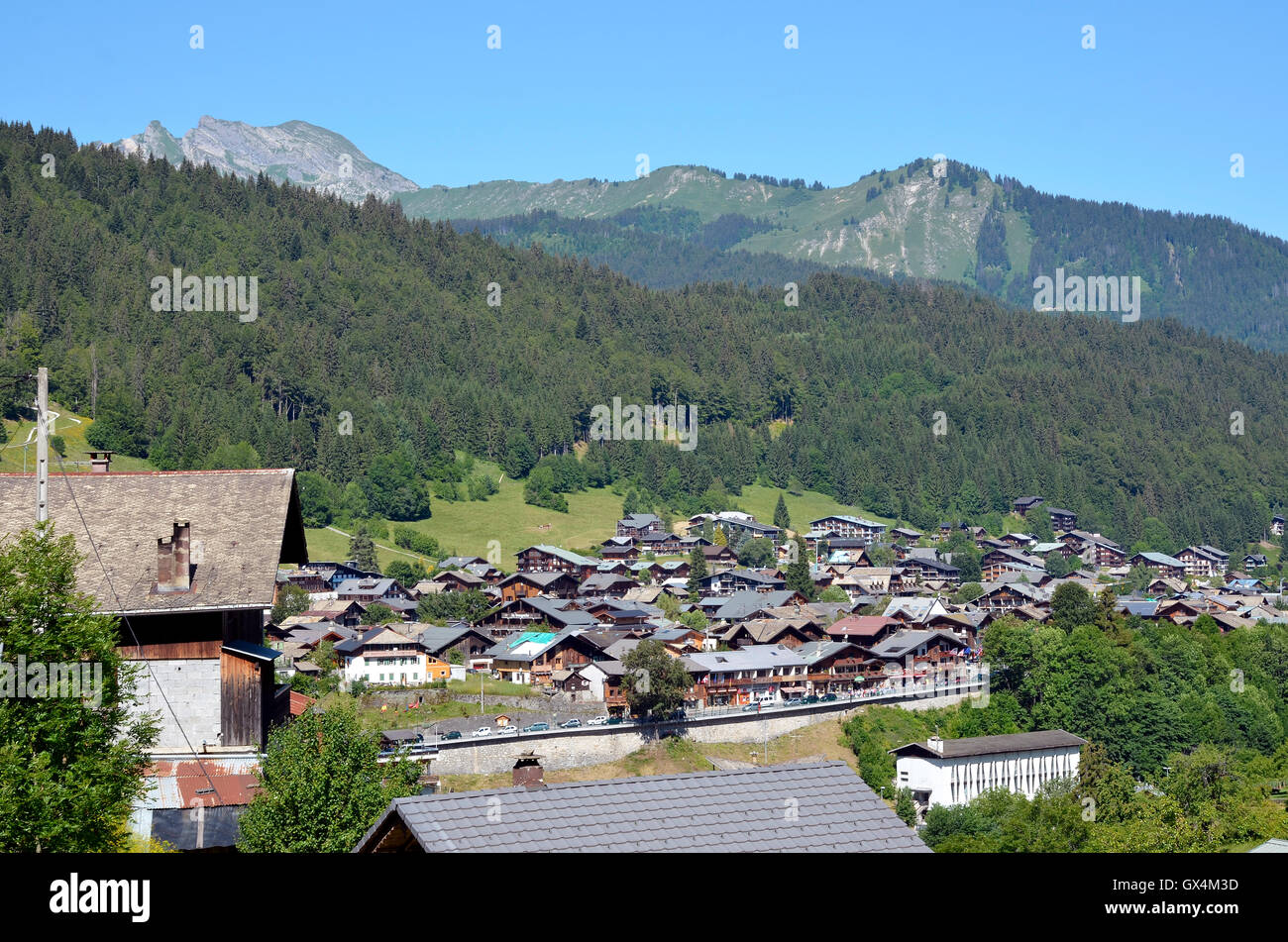 Morzine hi-res stock photography and images - Alamy