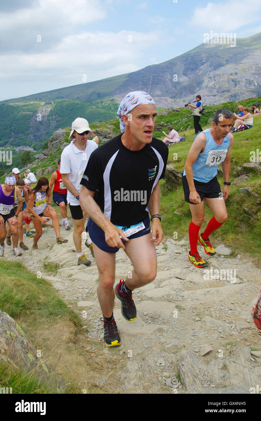 Runners in Snowdon International Mountain Race Stock Photo - Alamy