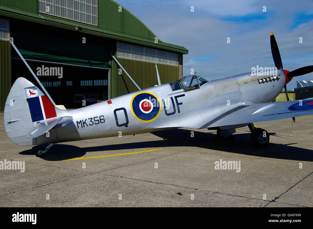 Vickers Supermarine Spitfire LF IXe MK356 Stock Photo - Alamy