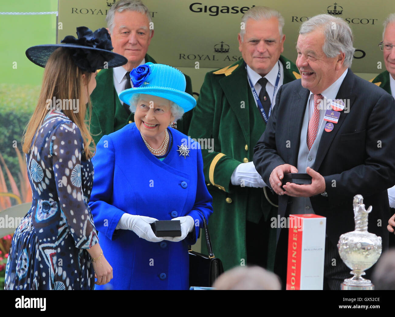 HRH Queen wins with her horse Dartmouth at ASCOT and receives trophy ...