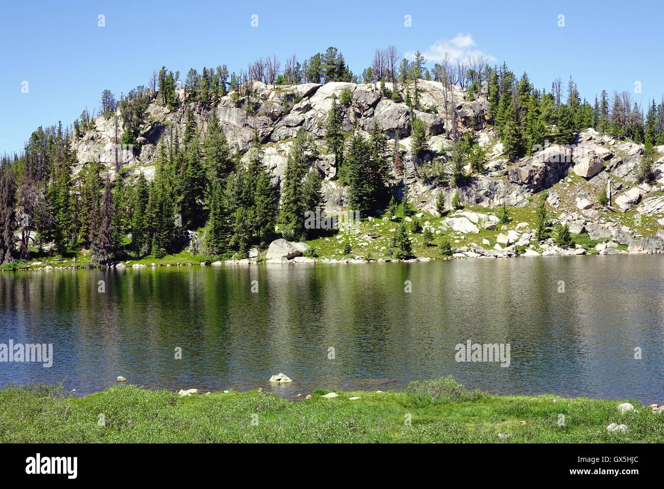 Small lake along the Beartooth highway, US 212 Stock Photo - Alamy