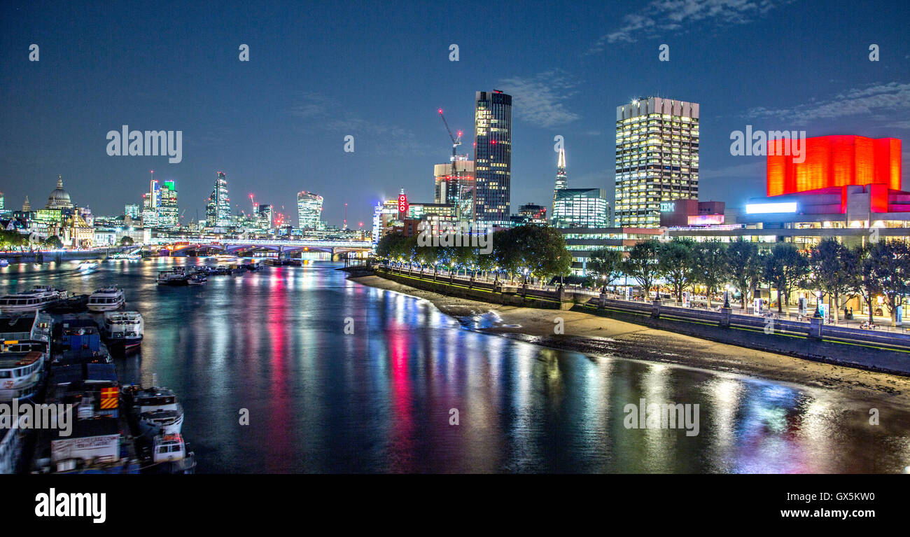 Skyline iconic architecture hi-res stock photography and images - Alamy