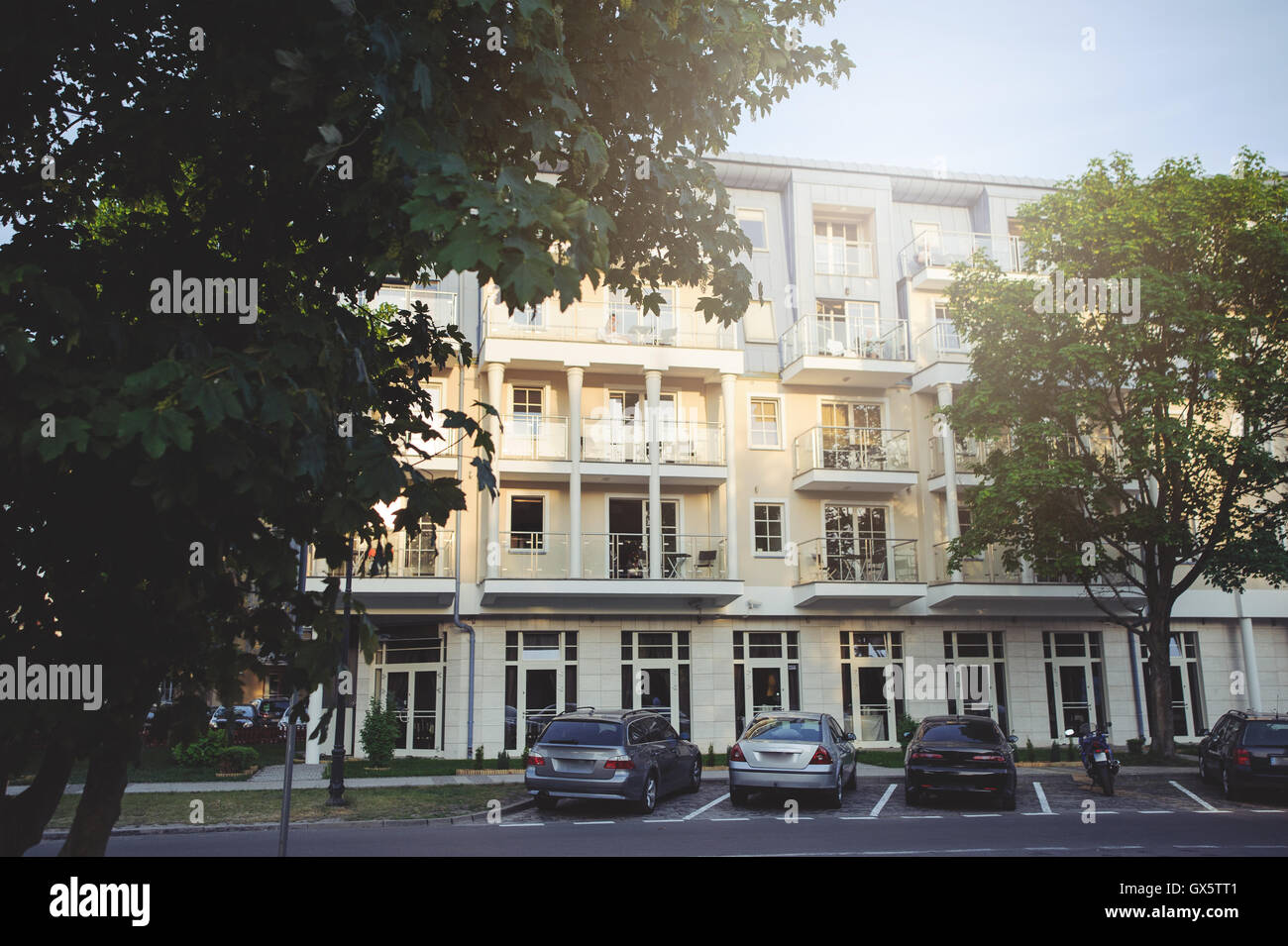 front view of an luxury hotel in sea city Stock Photo - Alamy