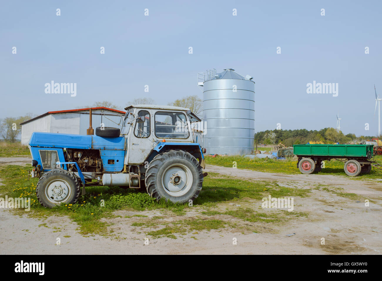 Broken farm equipment hi-res stock photography and images - Alamy