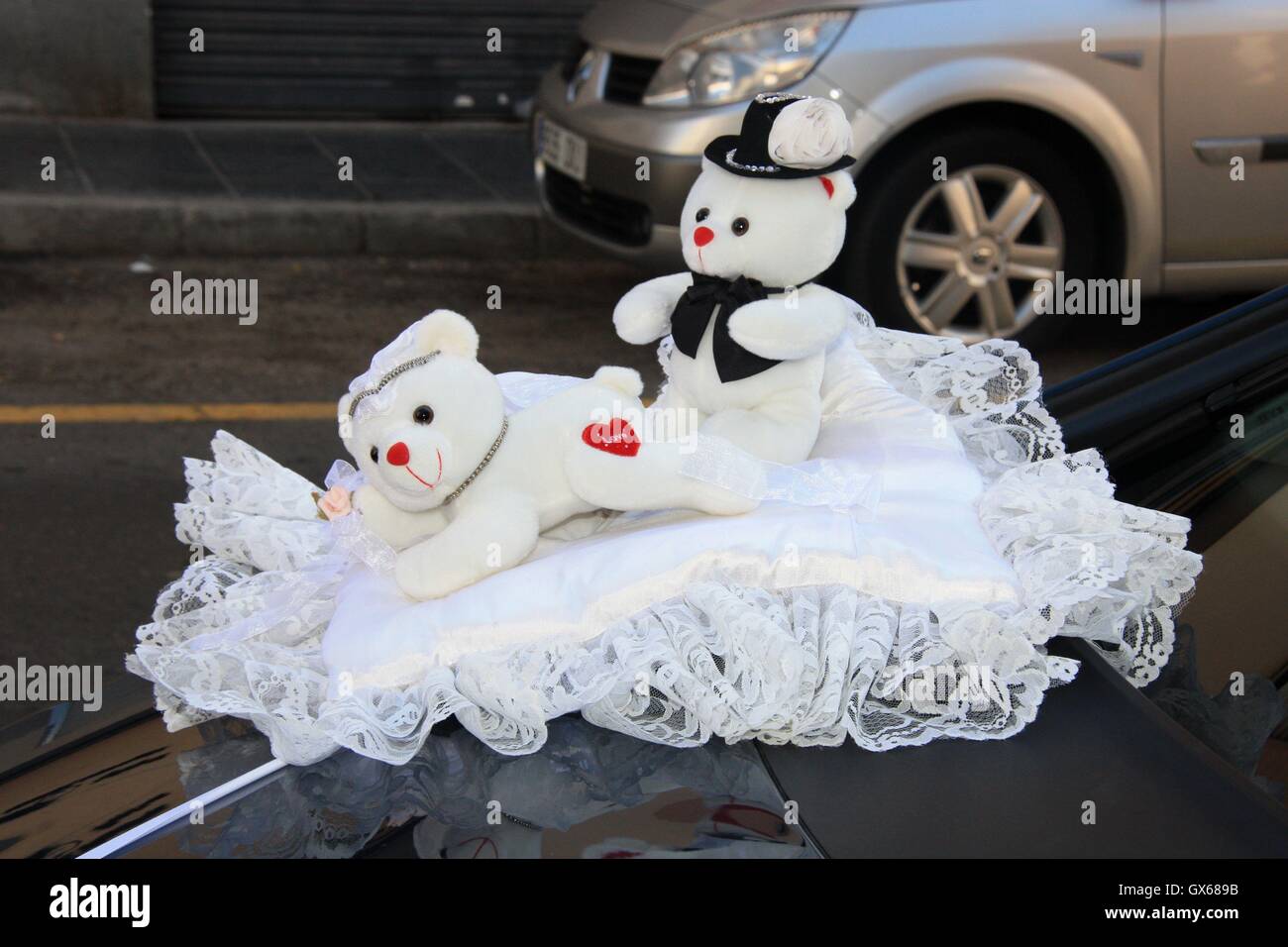 Wedding Teddy Bears Stock Photo - Alamy