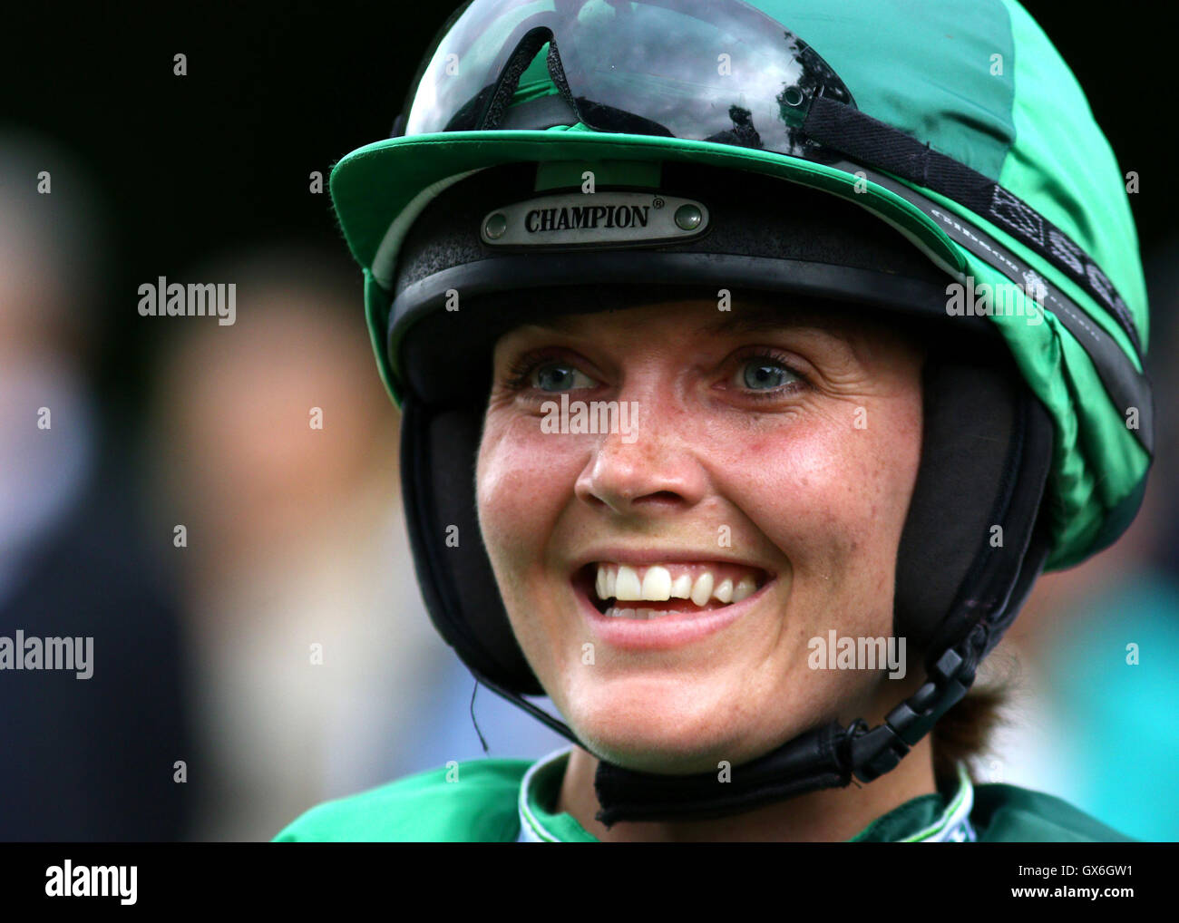 Victoria Pendleton wins the Countryside alliance charity flat horse ...