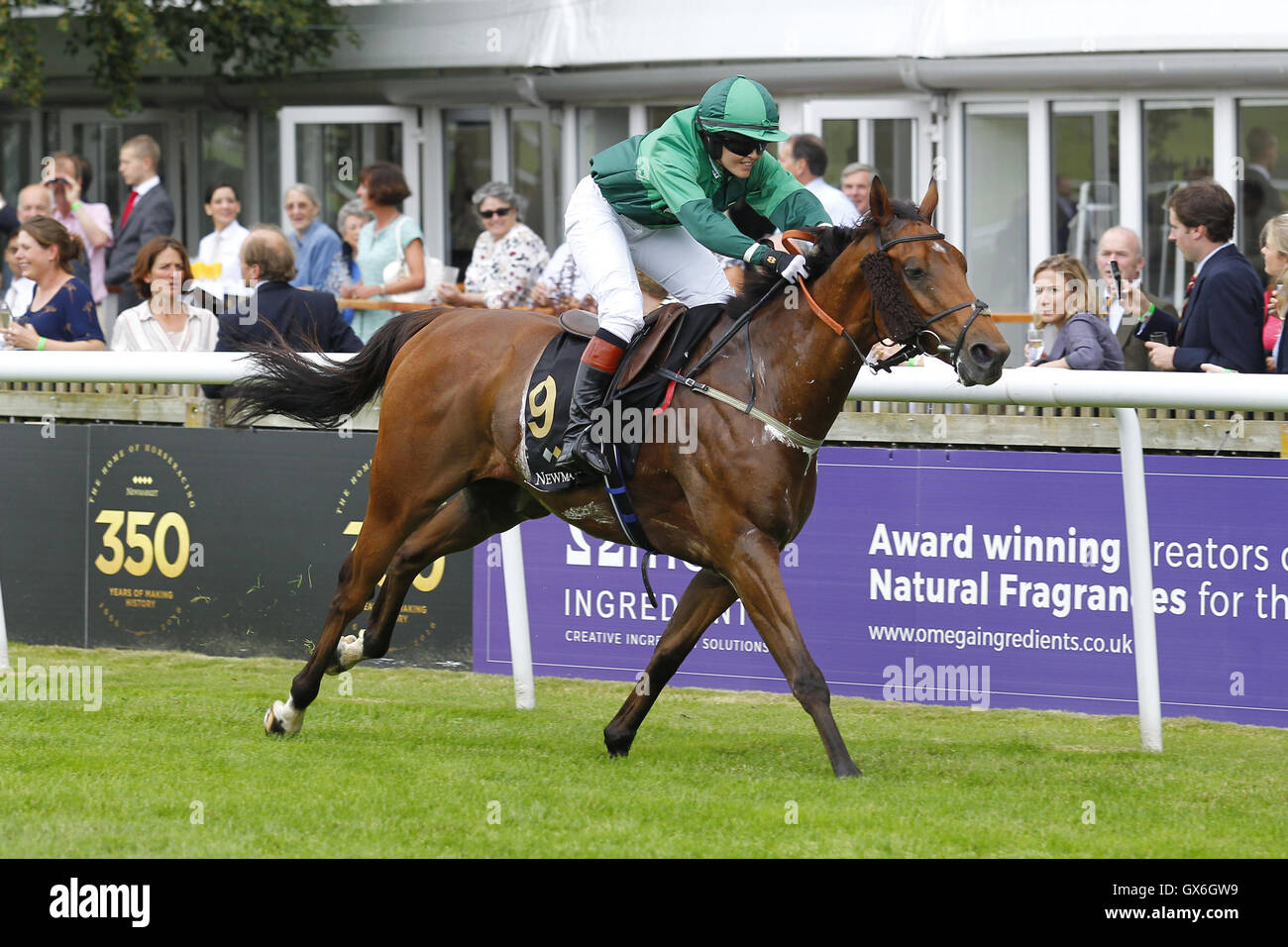 Victoria Pendleton wins the Countryside alliance charity flat horse ...