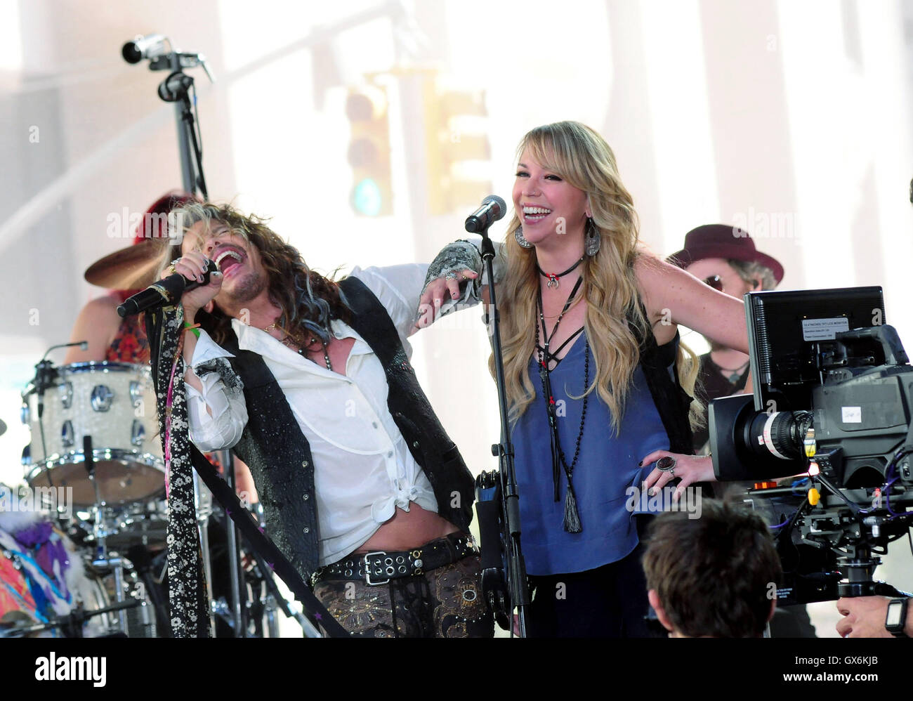 Steven Tyler performs live on NBC's the 'Today' show Featuring: Steven ...
