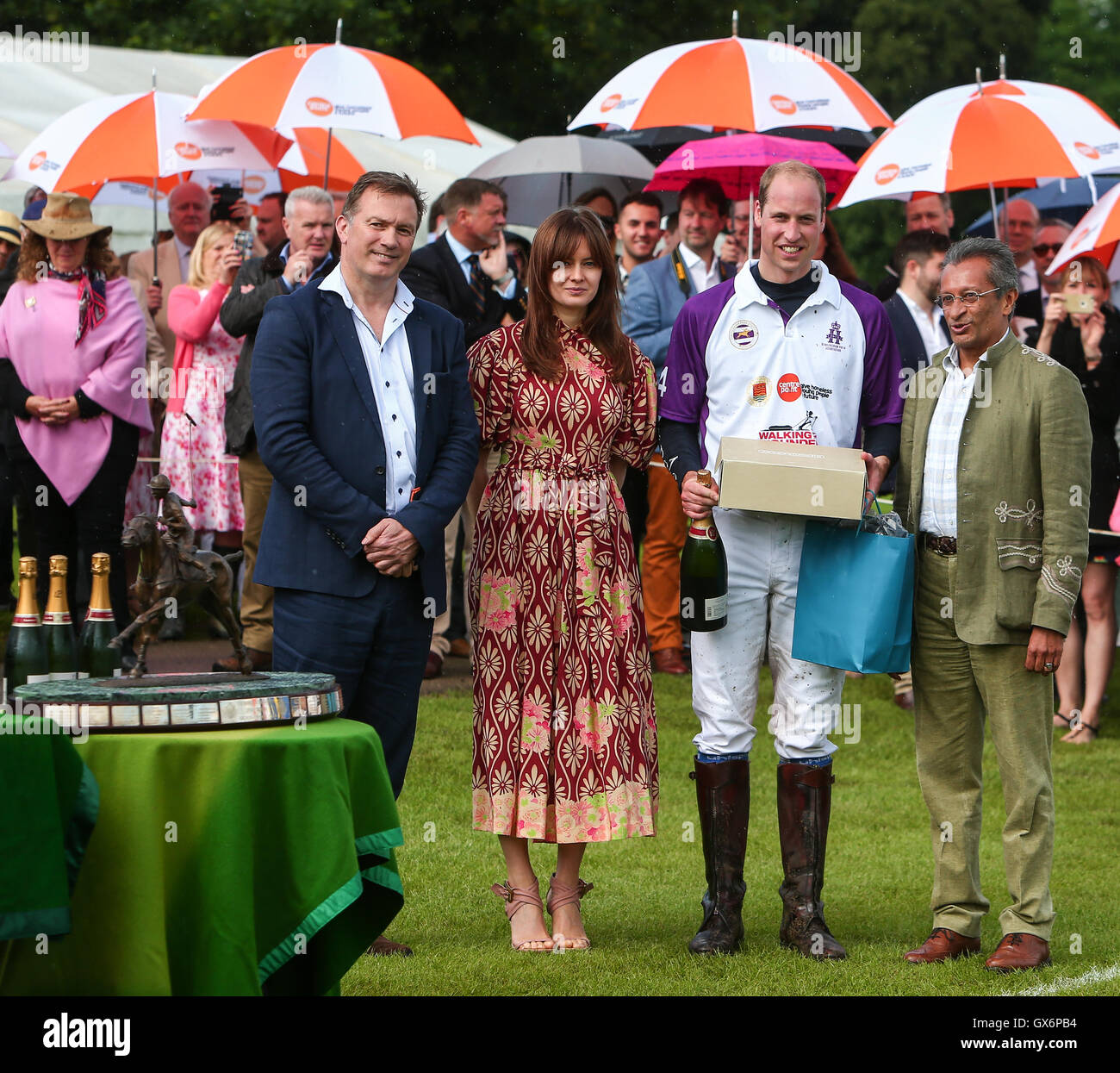 Prince William plays in The Jerudong Park Trophy final at Cirencester ...
