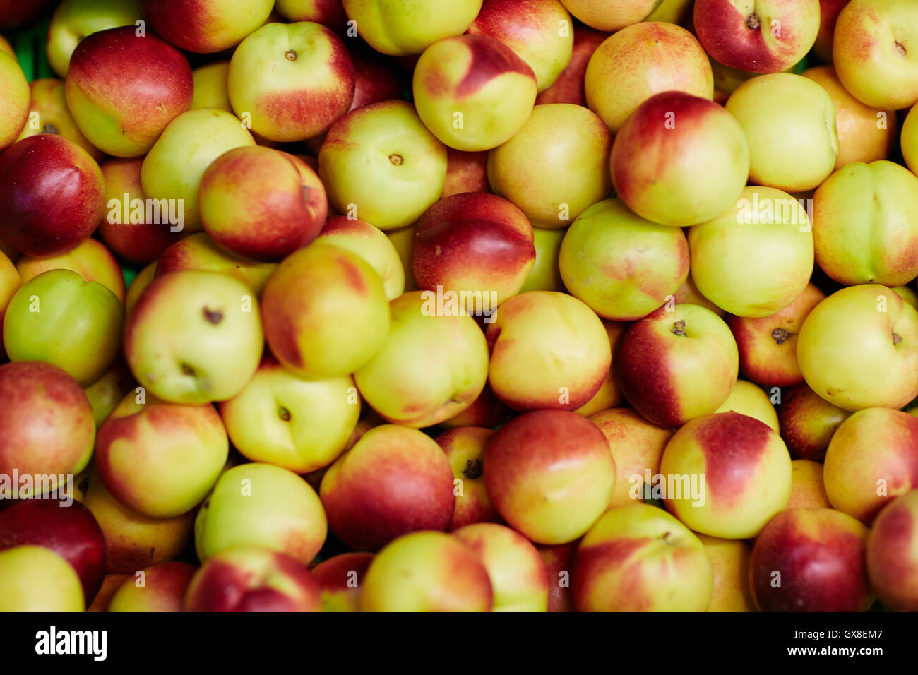 Nectarine hi-res stock photography and images - Alamy