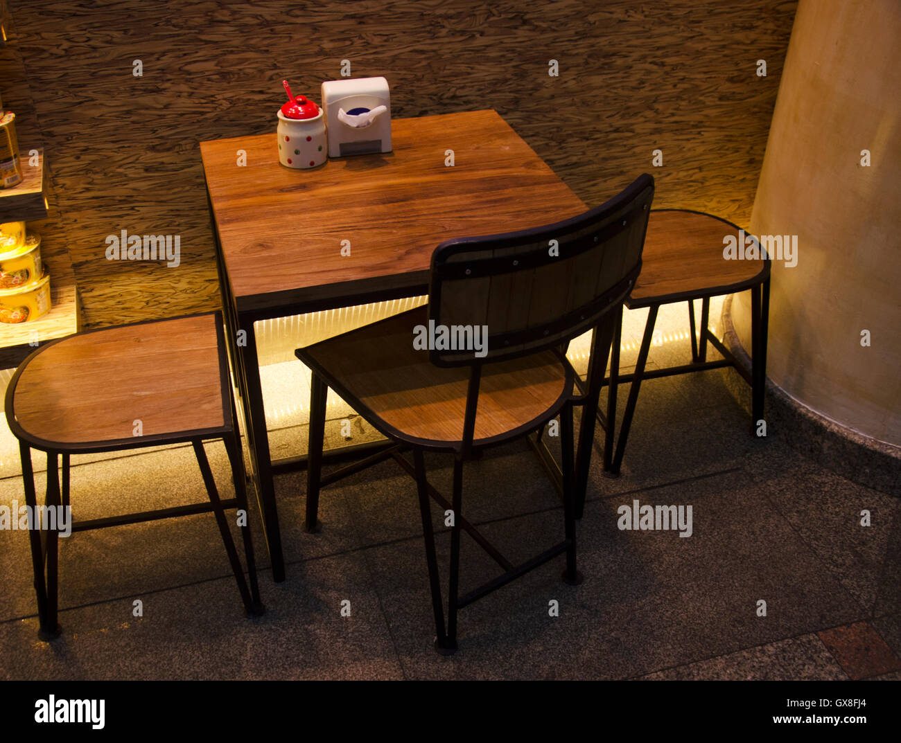 Furniture table and chair for sit eating in restaurant Stock Photo - Alamy