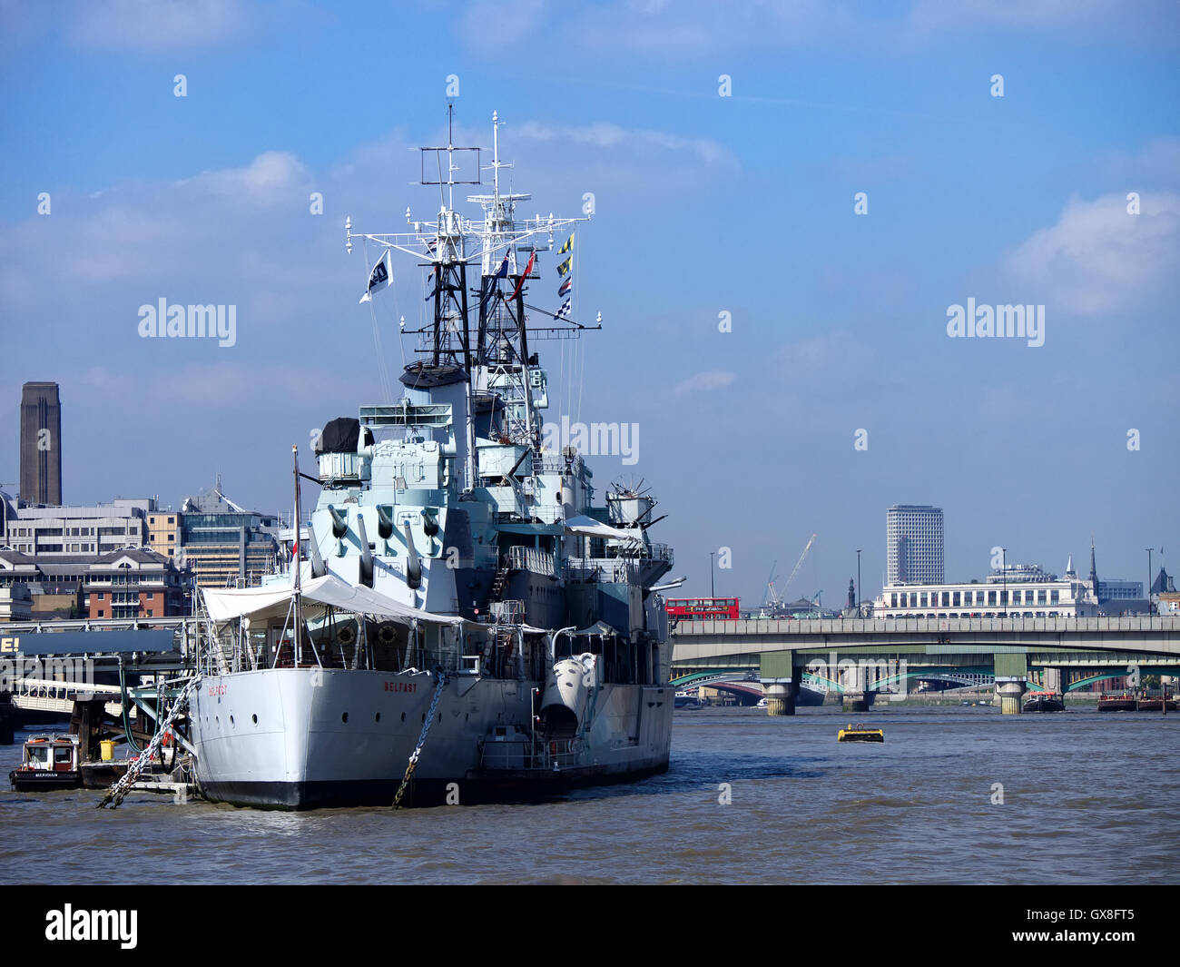 Royal navy hms london hi-res stock photography and images - Alamy