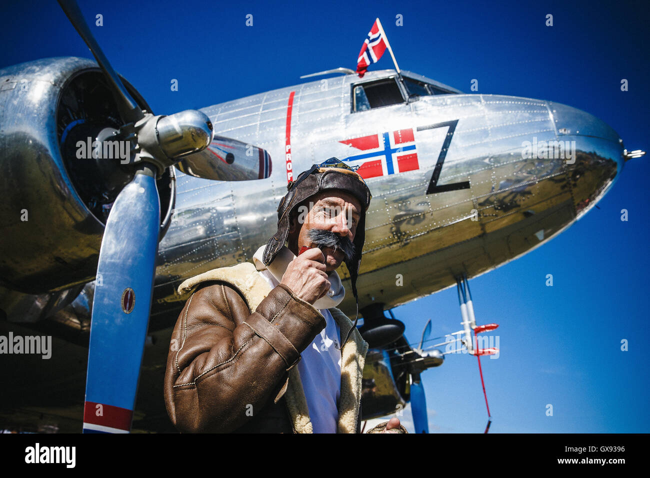 World war ii pilot hi-res stock photography and images - Alamy
