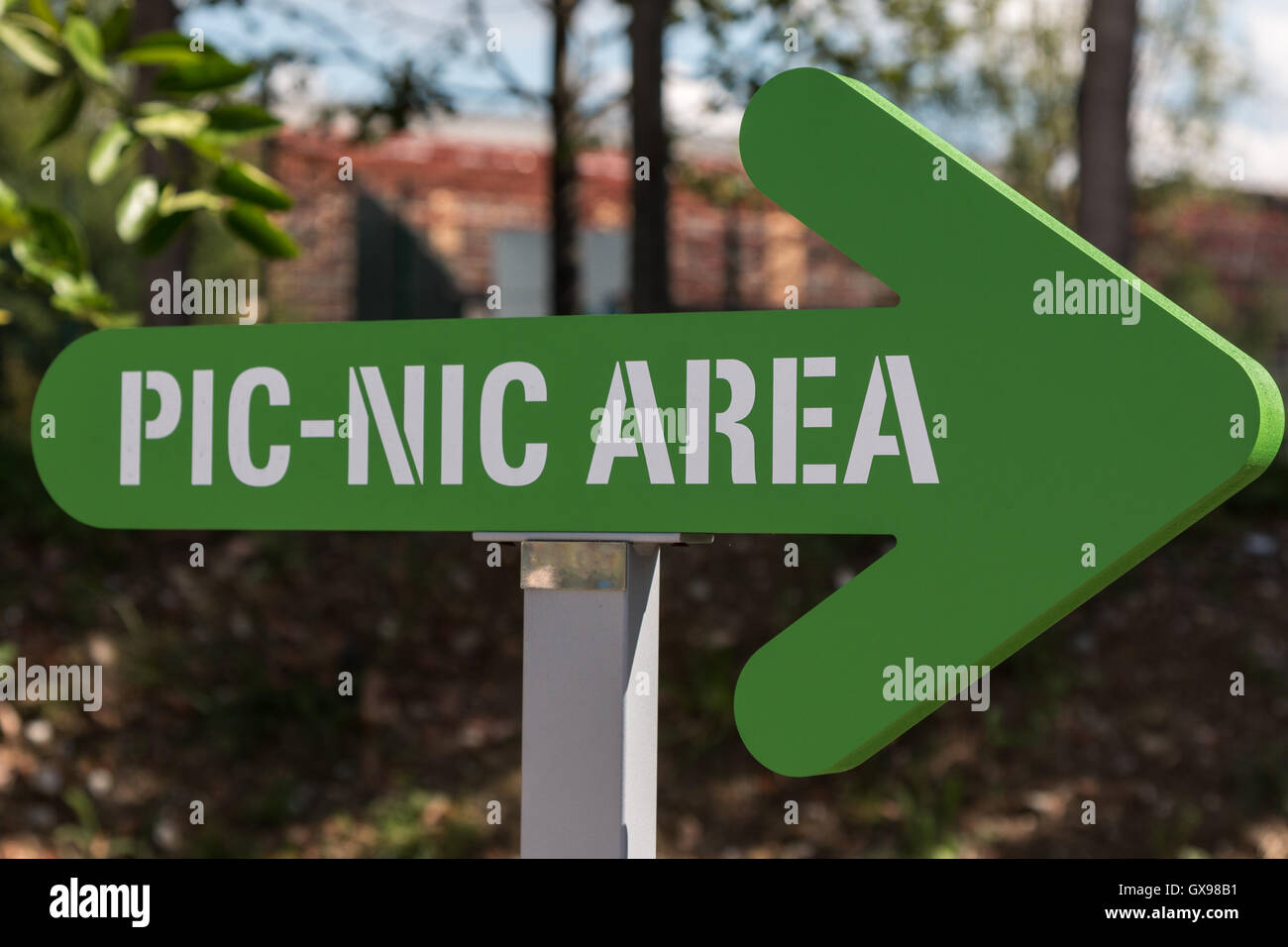 Picnic area sign signpost hi-res stock photography and images - Alamy
