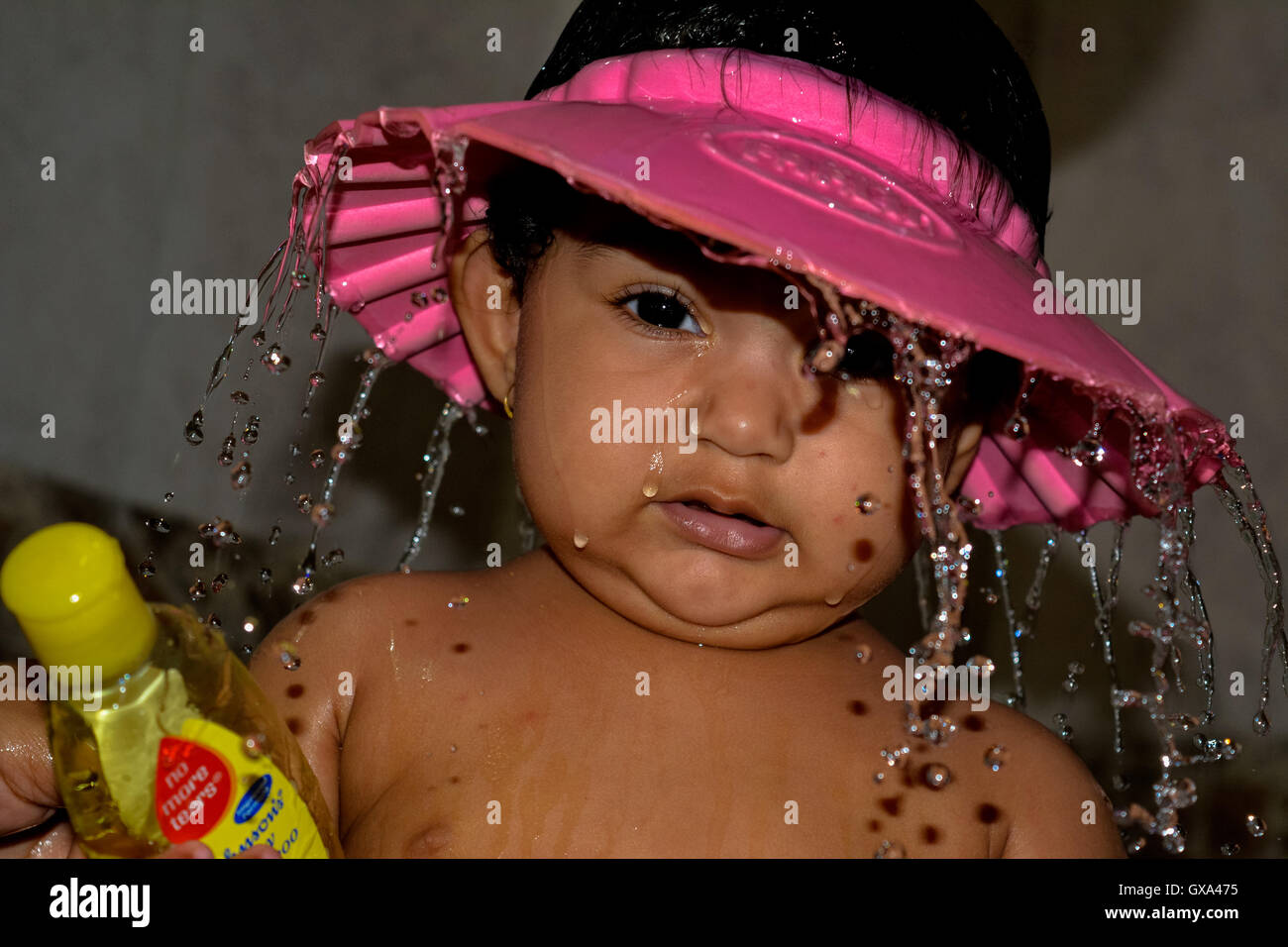 Kid taking shower Stock Photo - Alamy