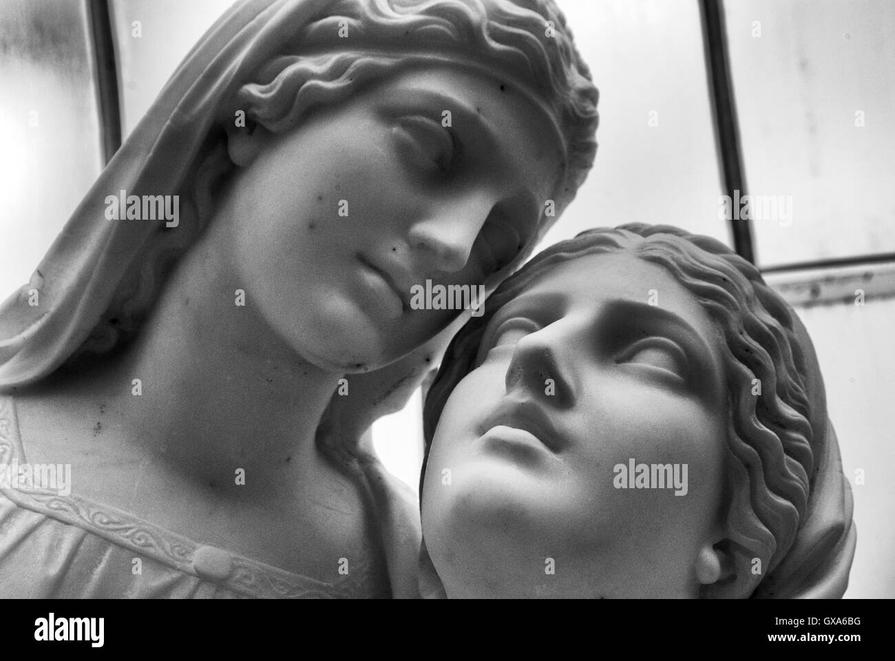 Statue Heads High Resolution Stock Photography and Images - Alamy