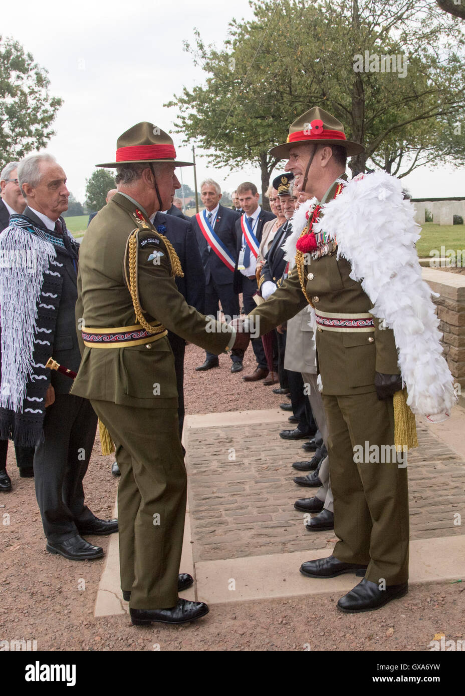 The Prince of Wales meets General Tim Keating NZ Chief of the Defence ...
