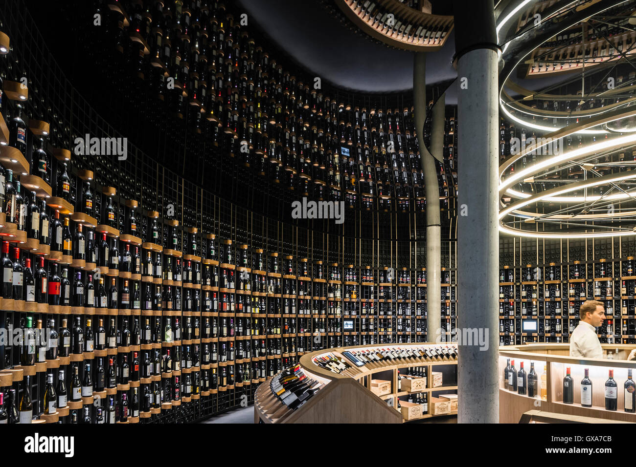 Latitude 20 global wine cellar more than 14 hi-res stock photography ...