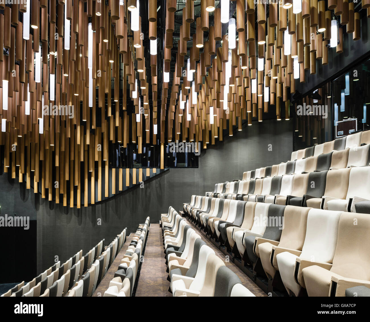 Cité du vin de bordeaux hi-res stock photography and images - Alamy