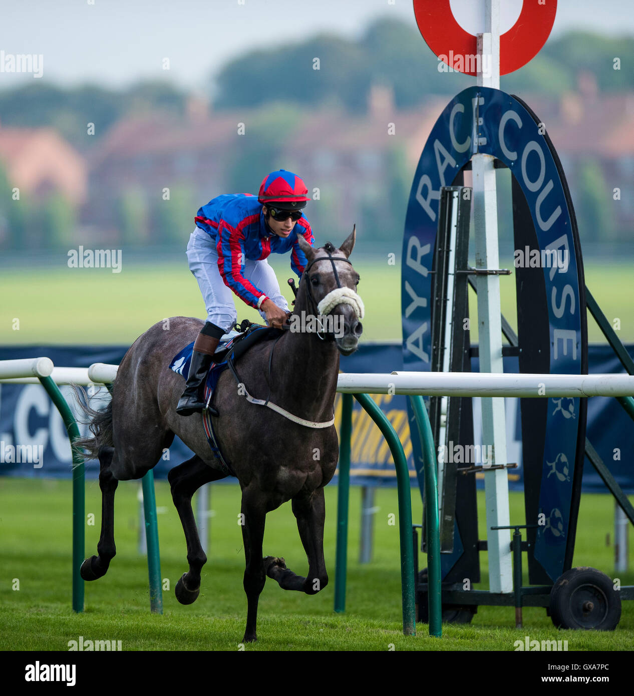 Jockey jordan vaughan hi-res stock photography and images - Alamy