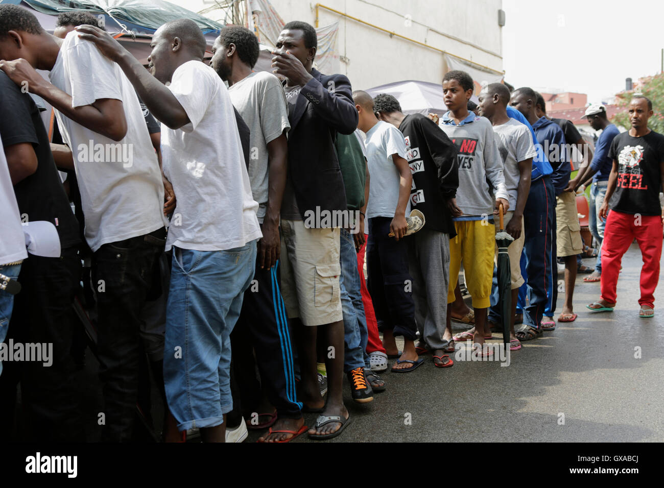 Queue train italy hi-res stock photography and images - Alamy
