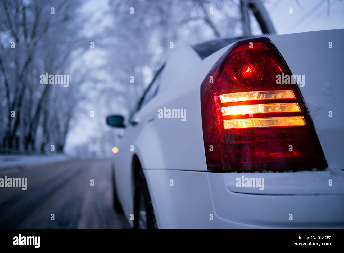 Car upside down hi-res stock photography and images - Alamy