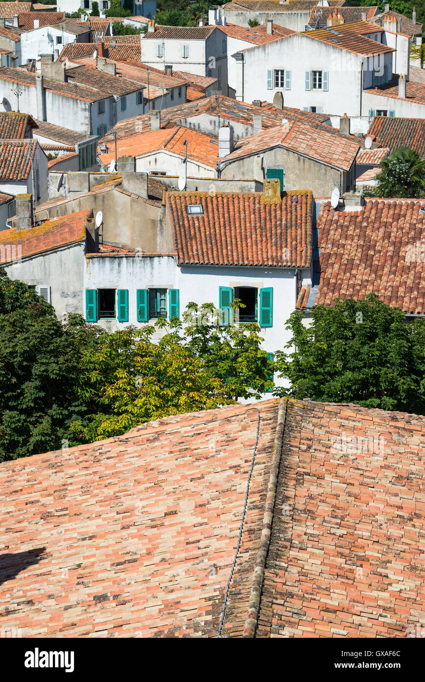 Beautiful buildings ile saint hi-res stock photography and images - Alamy