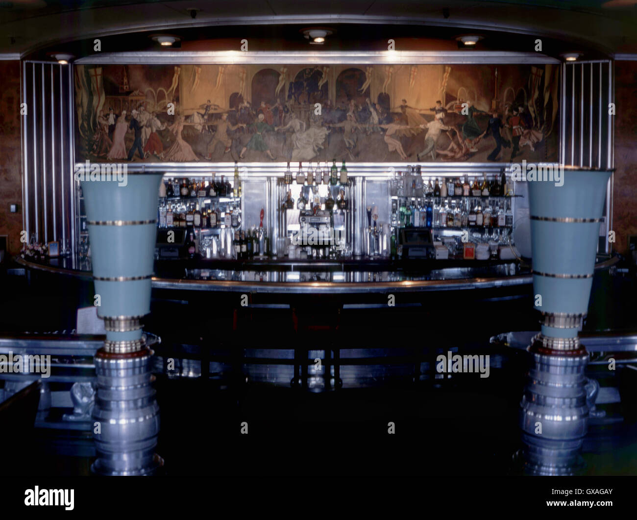 Queen Mary Observation Bar, art deco room with mural Jubilee Week by ...