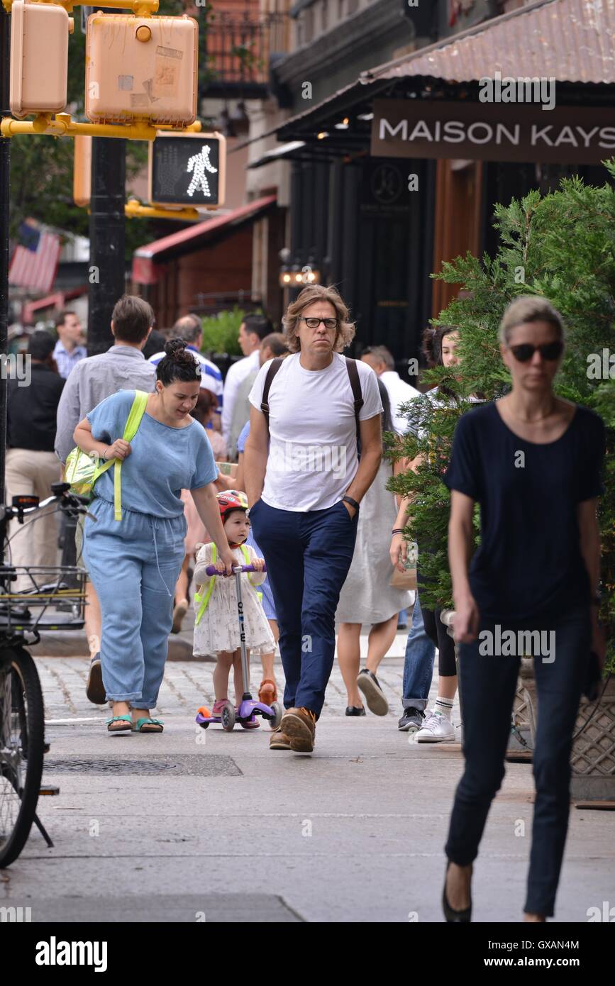Simon Templeman and Rosalind Choa site seeing in New York Featuring ...