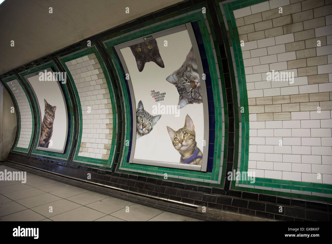 London tube ads hi-res stock photography and images - Alamy