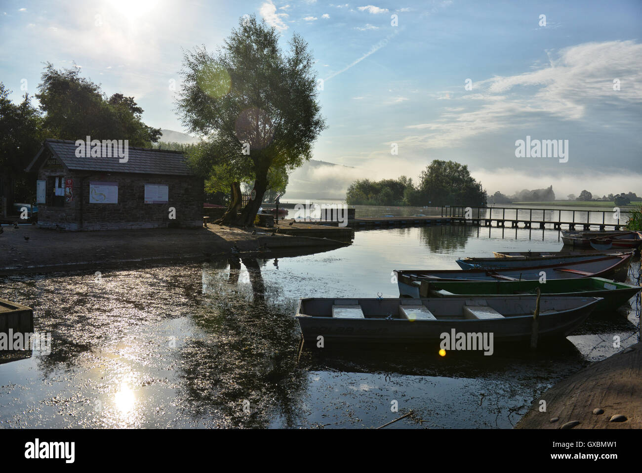 Boathouse sunrise hi-res stock photography and images - Alamy