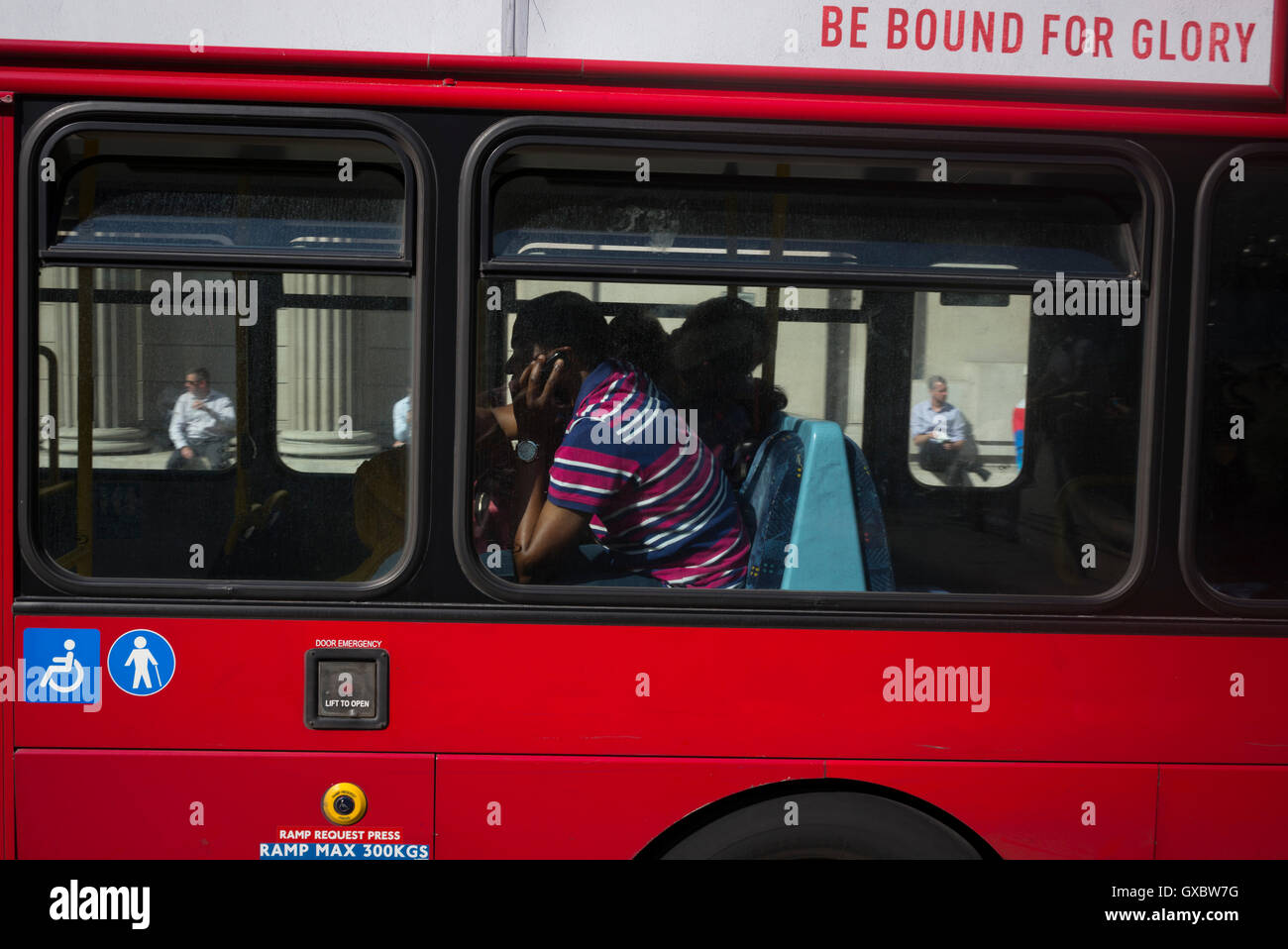 Bus london heatwave hi-res stock photography and images - Alamy