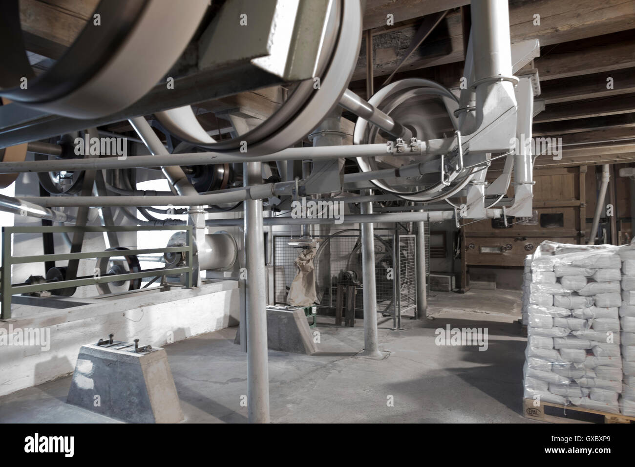 Rotating machines hi-res stock photography and images - Alamy
