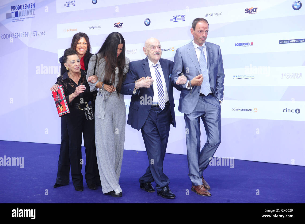 Alice brauner maria brauner laura hi-res stock photography and images ...