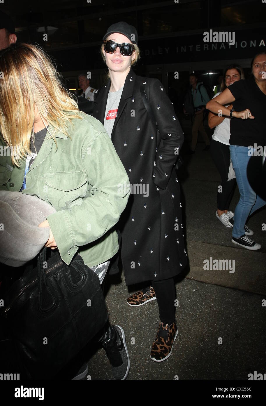 Iggy Azalea arriving at Los Angeles International Airport (LAX) wearing ...