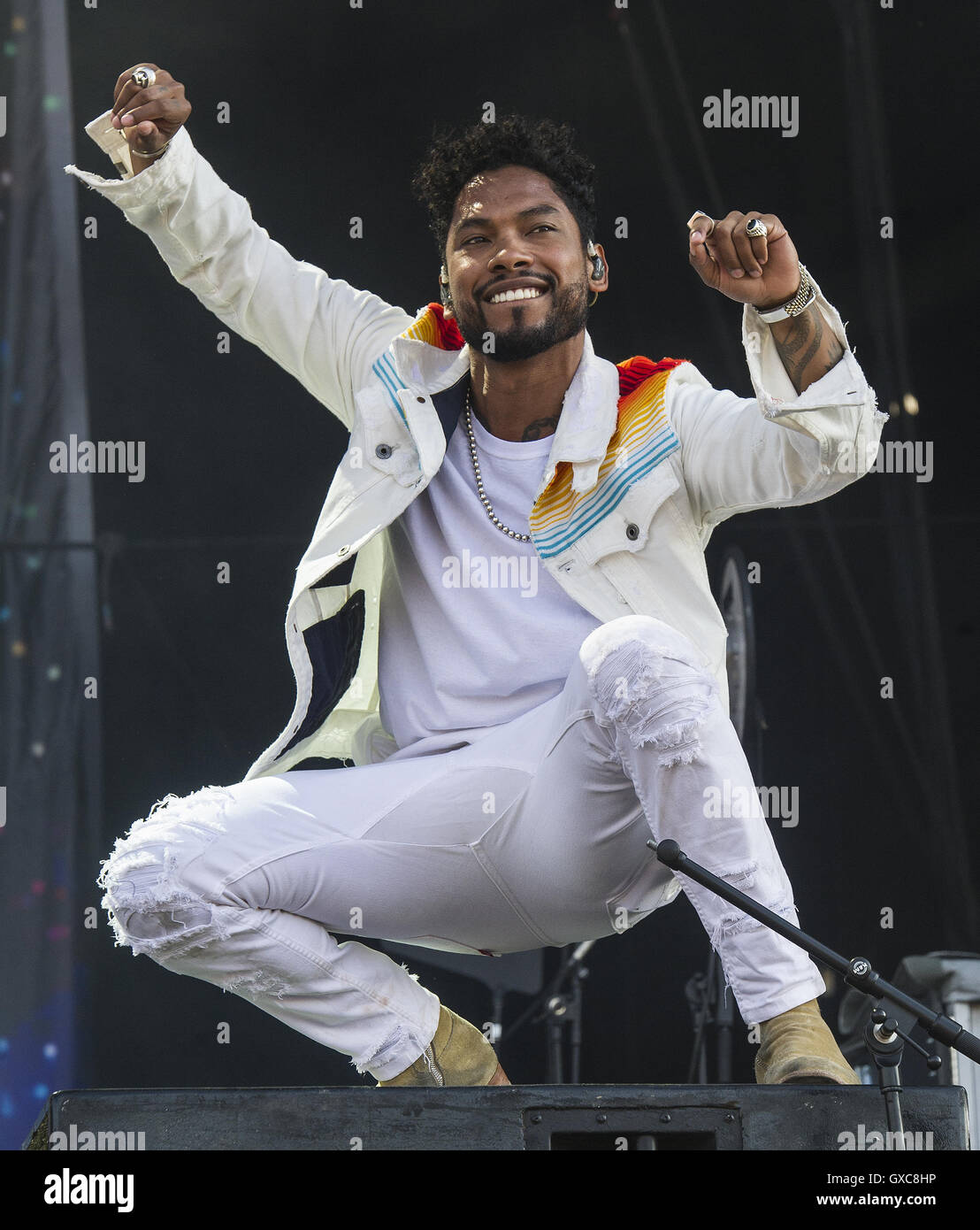 Miguel opens main stage at Wireless Festival with a Bang Featuring ...