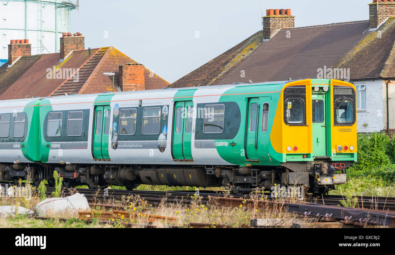 Trains behind houses hi-res stock photography and images - Alamy