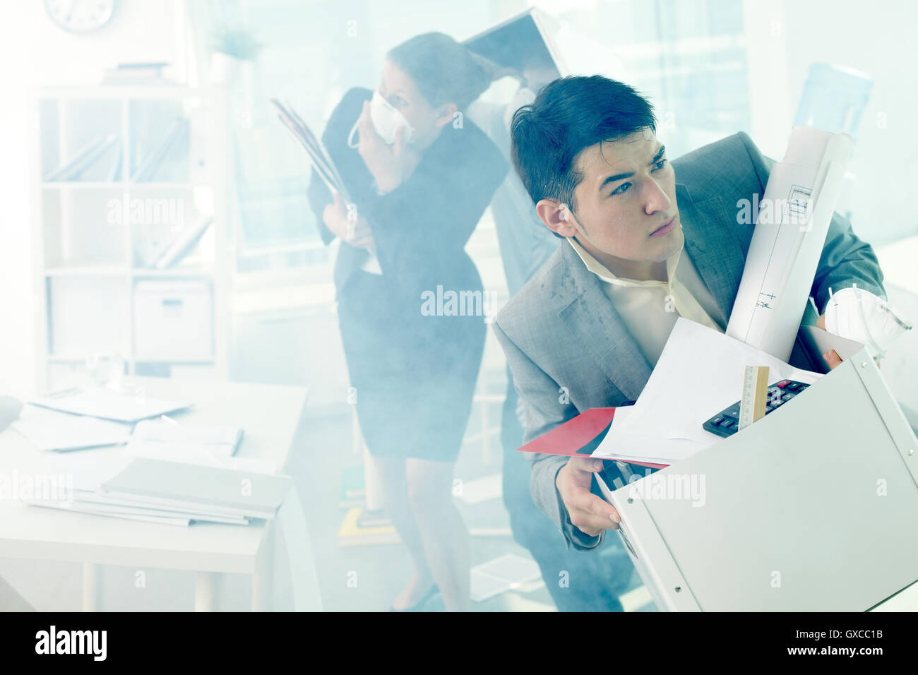 Earthquake in office hi-res stock photography and images - Alamy