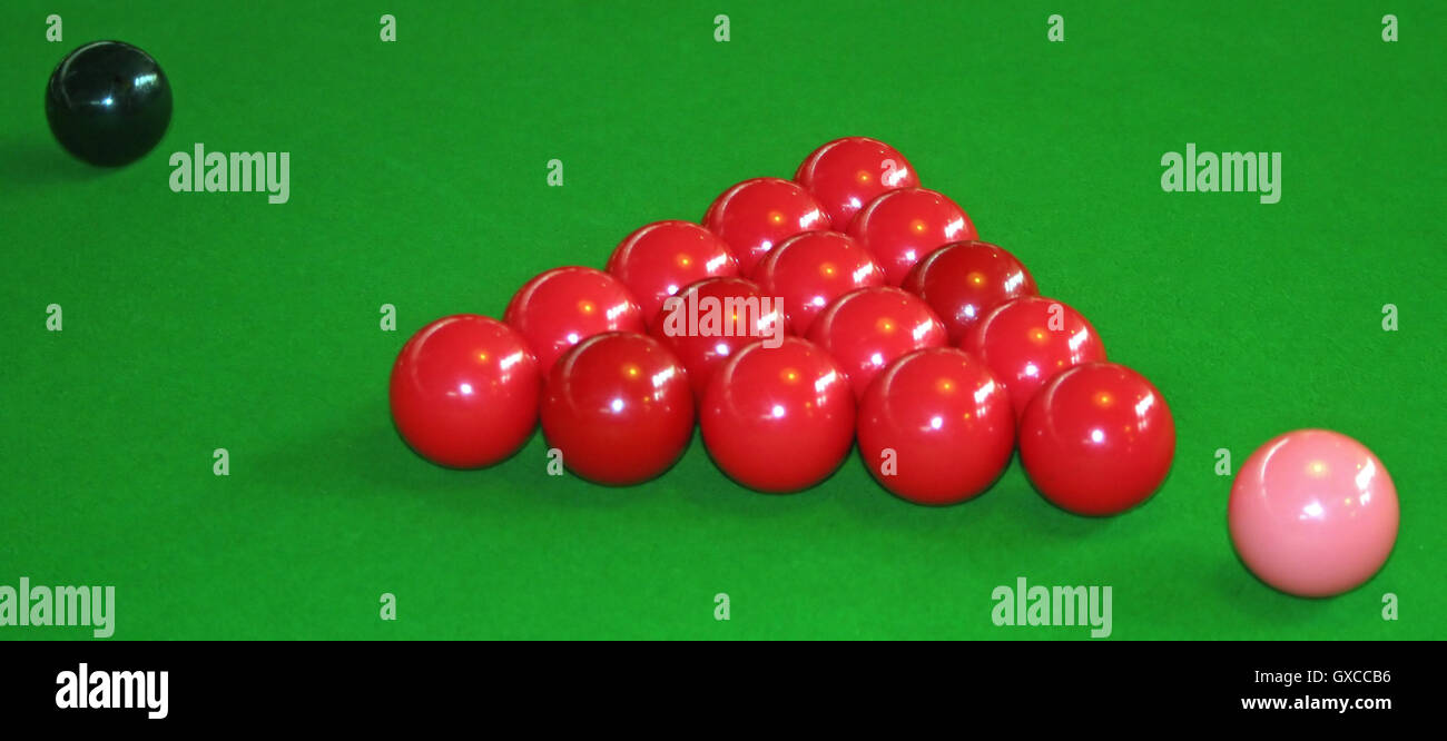 Snooker table with the red balls pink and black ball Stock Photo - Alamy