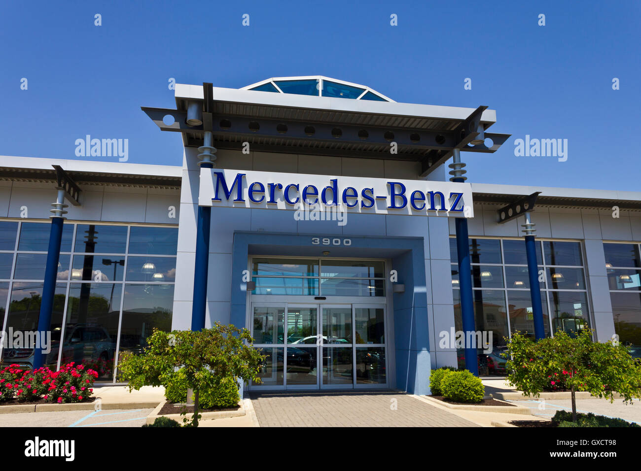 Indianapolis - Circa May 2016: Mercedes-Benz Dealership III Stock Photo ...