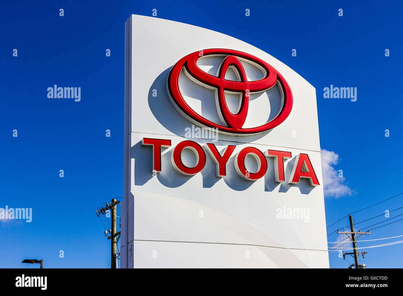Toyota signage hi-res stock photography and images - Alamy